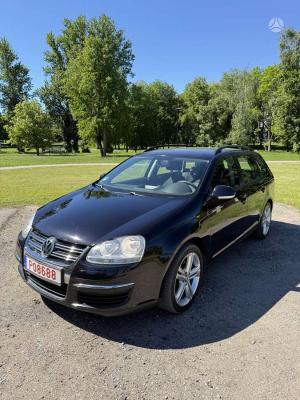 Melns Volkswagen Golf 2009 Kauņa, ar dzinēja tilpumu 1.39 L un nobraukumu 261 tūkst. km par 2600 €, foto  vietnē AUTOMOTO.COM.LV