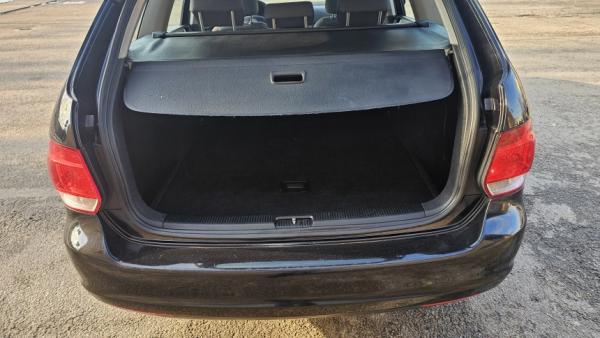 Melns Volkswagen Golf 2009 Rīga, ar dzinēja tilpumu 1.40 L un nobraukumu 227 tūkst. km par 3950 €, foto 9 vietnē AUTOMOTO.COM.LV