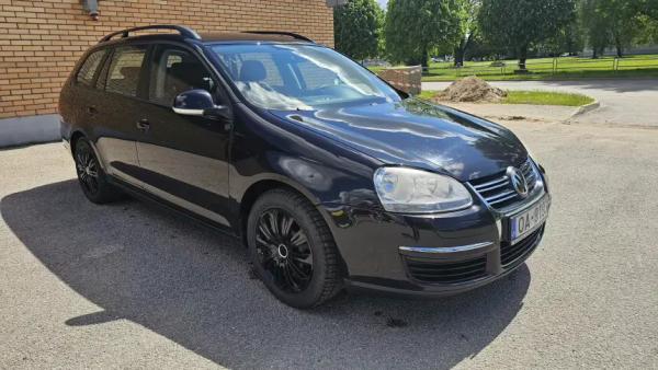 Melns Volkswagen Golf 2009 Rīga, ar dzinēja tilpumu 1.40 L un nobraukumu 227 tūkst. km par 3950 €, foto 3 vietnē AUTOMOTO.COM.LV