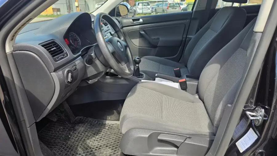 Melns Volkswagen Golf 2009 Rīga, ar dzinēja tilpumu 1.40 L un nobraukumu 227 tūkst. km par 3950 €, foto 10 vietnē AUTOMOTO.COM.LV