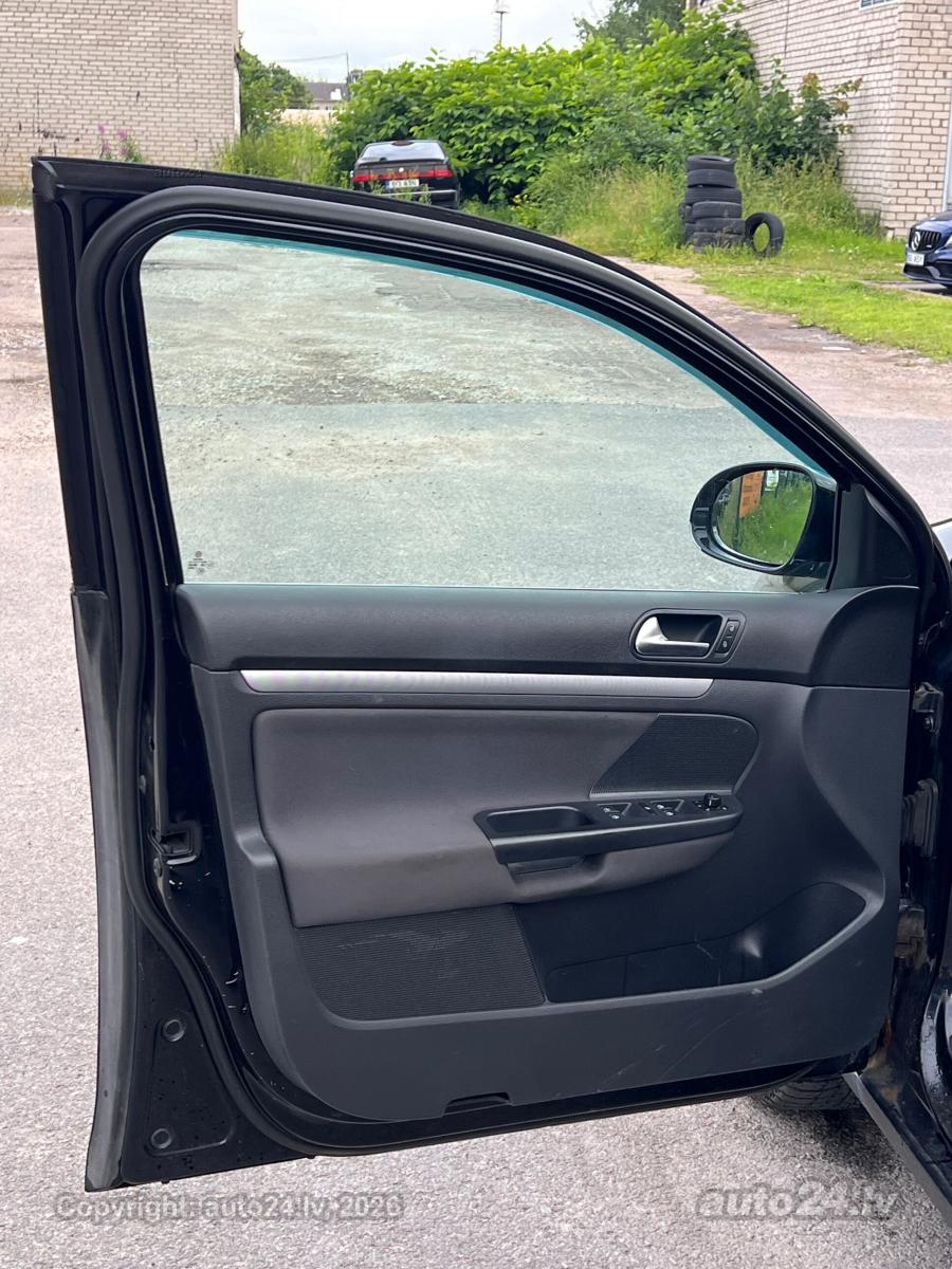 Melns Volkswagen Golf 2009 Narva, ar dzinēja tilpumu 1.90 L un nobraukumu 383 tūkst. km par 1699 €, foto 15 vietnē AUTOMOTO.COM.LV