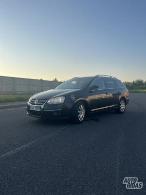 Black Volkswagen Golf 2009 in Panevezys, with an engine capacity of 1.90 L and mileage of 400 thousand km for 1470 €, photo  on AUTOMOTO.COM.LV
