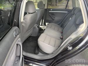 Melns Volkswagen Golf 2009 Rīga, ar dzinēja tilpumu 1.90 L un nobraukumu 258 tūkst. km par 2490 €, foto 9 vietnē AUTOMOTO.COM.LV