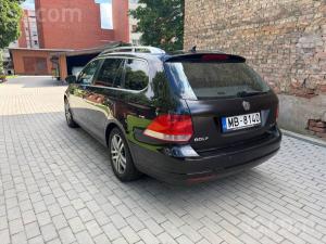 Melns Volkswagen Golf 2009 Rīga, ar dzinēja tilpumu 1.90 L un nobraukumu 259 tūkst. km par 2290 €, foto 4 vietnē AUTOMOTO.COM.LV