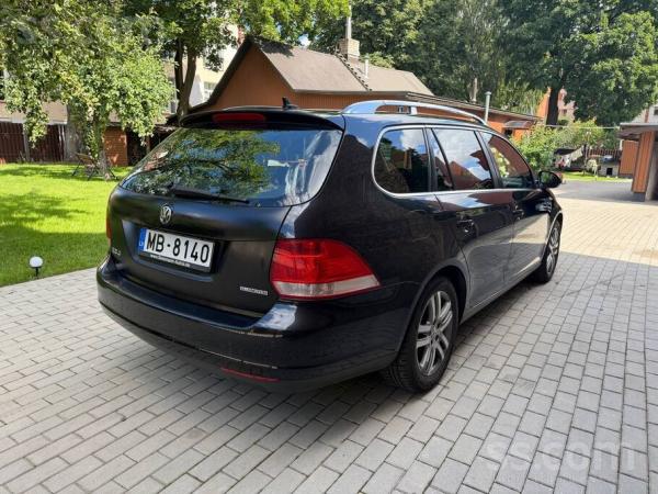 Black Volkswagen Golf 2009 in Riga, with an engine capacity of 1.90 L and mileage of 259 thousand km for 2290 €, photo 4 on AUTOMOTO.COM.LV