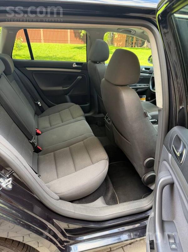 Black Volkswagen Golf 2009 in Riga, with an engine capacity of 1.90 L and mileage of 259 thousand km for 2290 €, photo 7 on AUTOMOTO.COM.LV