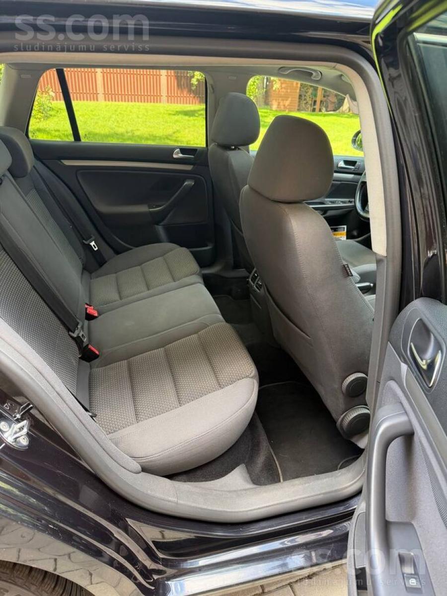 Melns Volkswagen Golf 2009 Rīga, ar dzinēja tilpumu 1.90 L un nobraukumu 259 tūkst. km par 2290 €, foto 8 vietnē AUTOMOTO.COM.LV