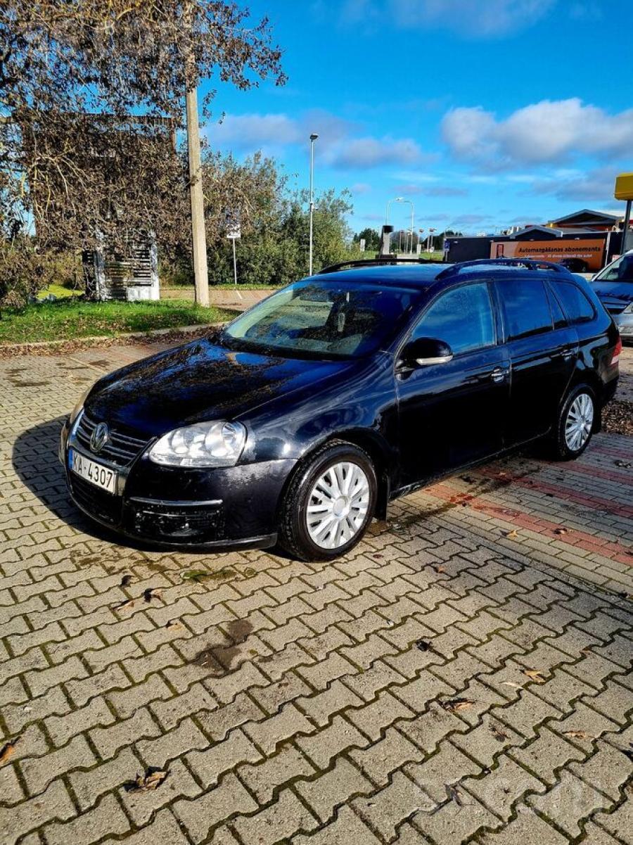Melns Volkswagen Golf 2009 Ventspils, ar dzinēja tilpumu 1.90 L un nobraukumu 413 tūkst. km par 1950 €, foto 1 vietnē AUTOMOTO.COM.LV