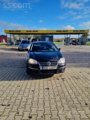Melns Volkswagen Golf 2009 Ventspils, ar dzinēja tilpumu 1.90 L un nobraukumu 413 tūkst. km par 1950 €, foto 4 vietnē AUTOMOTO.COM.LV