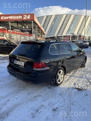 Black Volkswagen Golf 2010 in Riga, with an engine capacity of 1.60 L and mileage of 275 thousand km for 3400 €, photo 10 on AUTOMOTO.COM.LV
