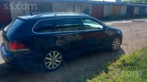 Black Volkswagen Golf 2010 in Liepaja, with an engine capacity of 2.00 L and mileage of 378 thousand km for 2500 €, photo 4 on AUTOMOTO.COM.LV