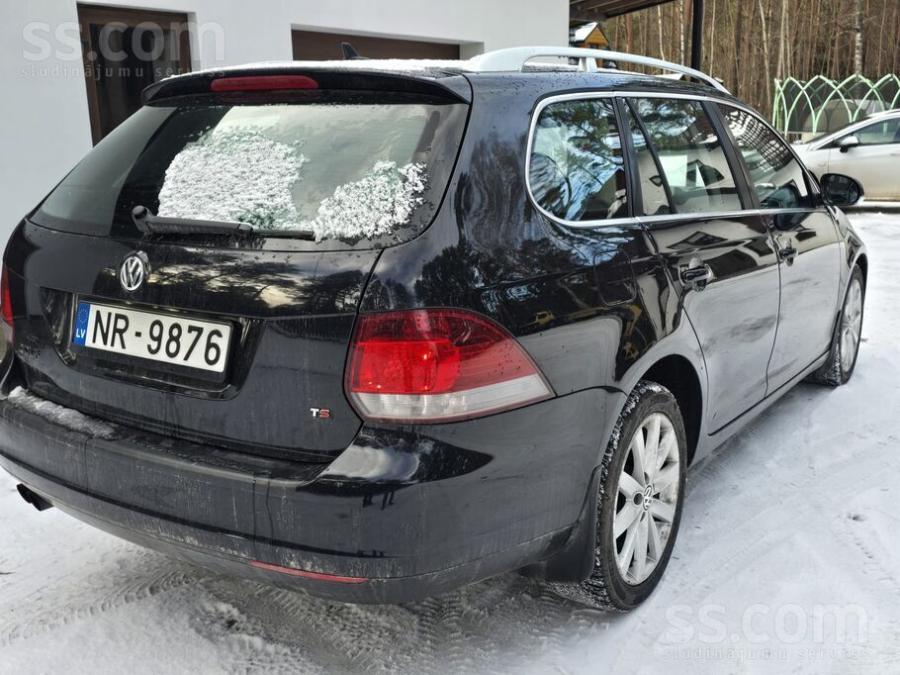 Black Volkswagen Golf 2010 in Riga, with an engine capacity of 1.40 L and mileage of 227 thousand km for 5900 €, photo 4 on AUTOMOTO.COM.LV