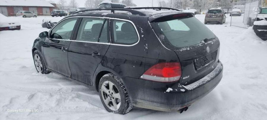 Black Volkswagen Golf 2010 in Kedainiai, with an engine capacity of 1.97 L and mileage of 275 thousand km for 2799 €, photo 7 on AUTOMOTO.COM.LV