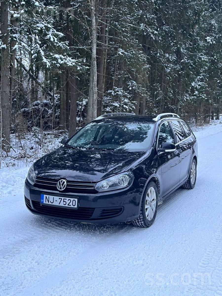 Black Volkswagen Golf 2010 in Riga, with an engine capacity of 1.60 L and mileage of 397 thousand km for 3450 €, photo 1 on AUTOMOTO.COM.LV
