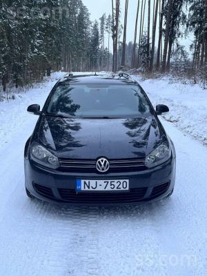 Black Volkswagen Golf 2010 in Riga, with an engine capacity of 1.60 L and mileage of 397 thousand km for 3450 €, photo 2 on AUTOMOTO.COM.LV