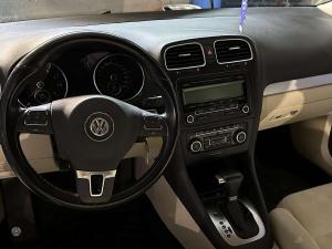 Black Volkswagen Golf 2010 in Panevezys, with an engine capacity of 1.39 L and mileage of 213 thousand km for 2399 €, photo 18 on AUTOMOTO.COM.LV