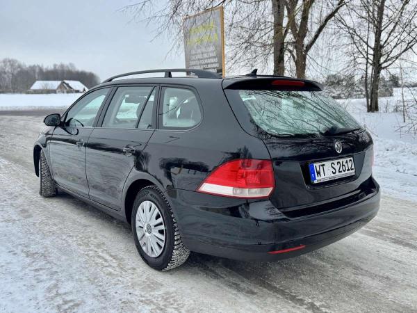 Melns Volkswagen Golf 2010 Viļņa, ar dzinēja tilpumu 1.90 L un nobraukumu 207 tūkst. km par 2750 €, foto 4 vietnē AUTOMOTO.COM.LV