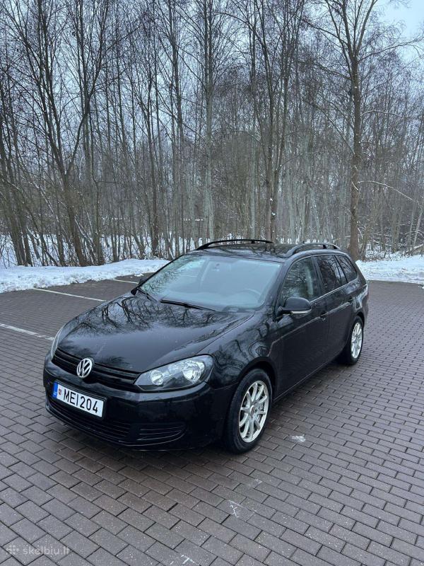 Black Volkswagen Golf 2010 in Moletai, with an engine capacity of 1.60 L and mileage of 315 thousand km for 3350 €, photo 1 on AUTOMOTO.COM.LV