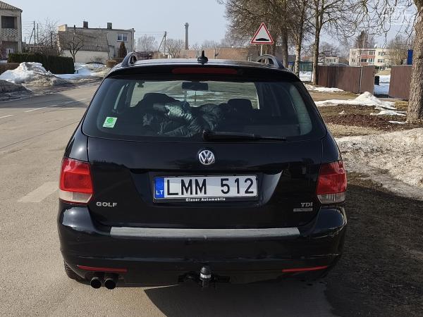 Melns Volkswagen Golf 2010 Radviliškis, ar dzinēja tilpumu 2.00 L un nobraukumu 363 tūkst. km par 3150 €, foto 5 vietnē AUTOMOTO.COM.LV