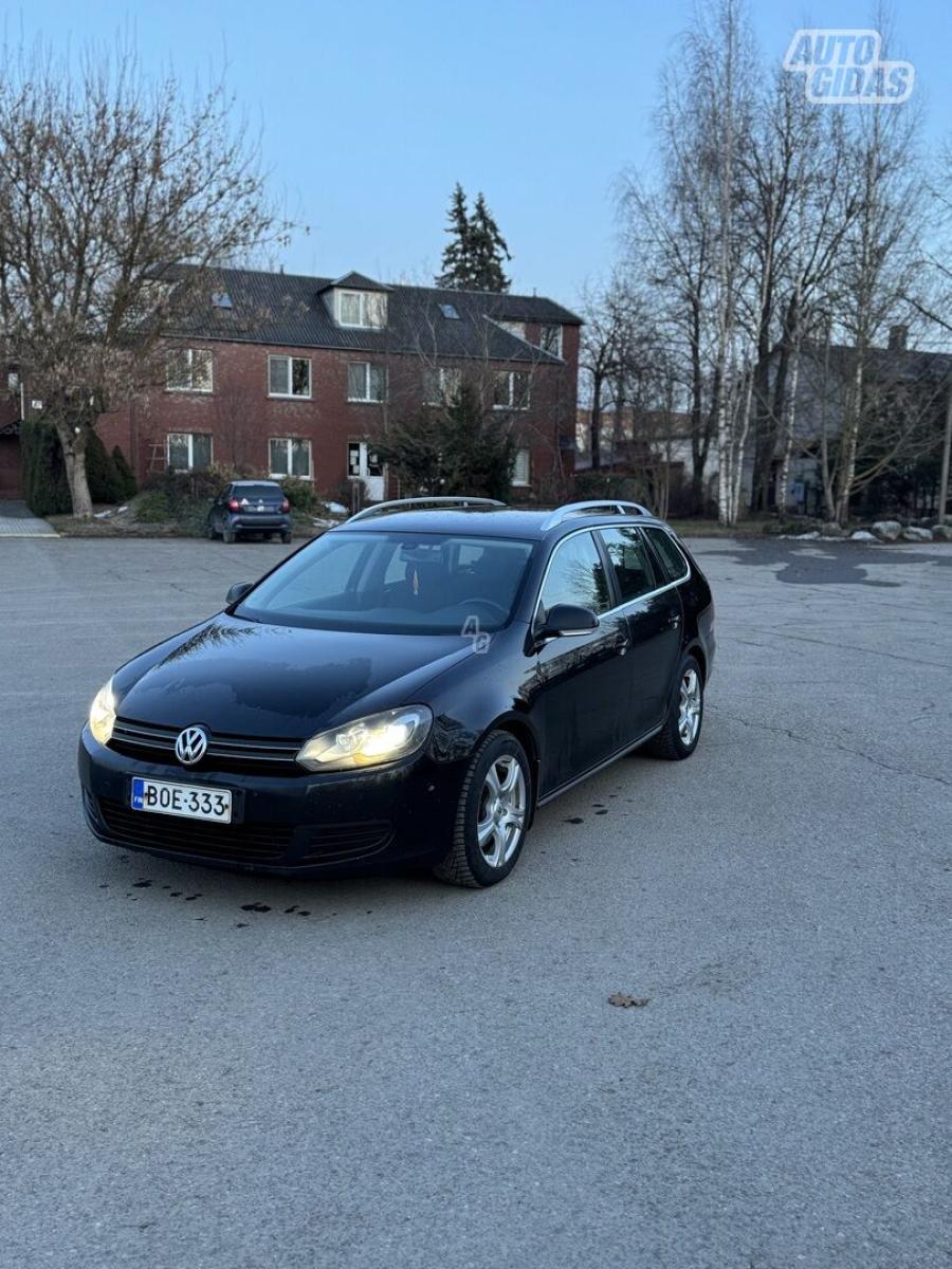 Melns Volkswagen Golf 2010 Mažeikiai, ar dzinēja tilpumu 2.00 L un nobraukumu 310 tūkst. km par 2800 €, foto 1 vietnē AUTOMOTO.COM.LV