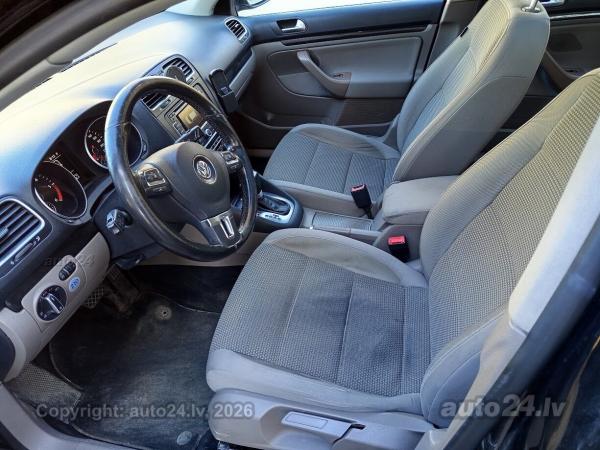 Melns Volkswagen Golf 2010 Tallina, ar dzinēja tilpumu 2.00 L un nobraukumu 385 tūkst. km par 2990 €, foto 5 vietnē AUTOMOTO.COM.LV
