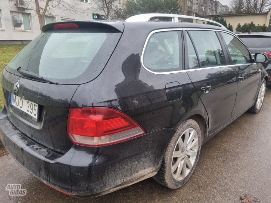 Black Volkswagen Golf 2010 in Kaunas, with an engine capacity of 2.00 L and mileage of 320 thousand km for 1550 €, photo 4 on AUTOMOTO.COM.LV