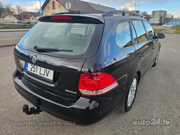 Black Volkswagen Golf 2010 in Paide, with an engine capacity of 1.90 L and mileage of 341 thousand km for 3990 €, photo 4 on AUTOMOTO.COM.LV