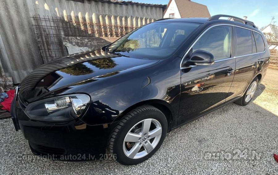 Melns Volkswagen Golf 2010 Tapa, ar dzinēja tilpumu 1.60 L un nobraukumu 277 tūkst. km par 4700 €, foto 3 vietnē AUTOMOTO.COM.LV
