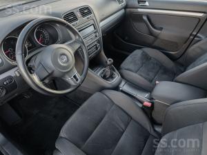 Black Volkswagen Golf 2010 in Liepaja, with an engine capacity of 2.00 L and mileage of 272 thousand km for 4290 €, photo 10 on AUTOMOTO.COM.LV