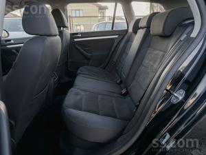 Black Volkswagen Golf 2010 in Liepaja, with an engine capacity of 2.00 L and mileage of 272 thousand km for 4290 €, photo 13 on AUTOMOTO.COM.LV