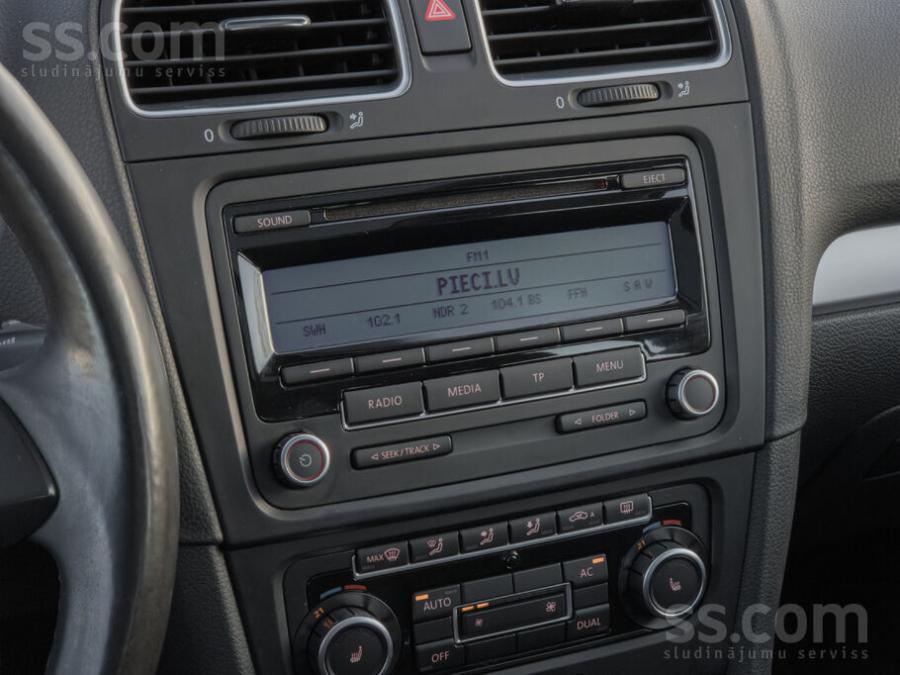 Black Volkswagen Golf 2010 in Liepaja, with an engine capacity of 2.00 L and mileage of 272 thousand km for 4290 €, photo 22 on AUTOMOTO.COM.LV