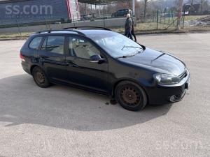 Black Volkswagen Golf 2010 in Riga, with an engine capacity of 1.60 L and mileage of 543 thousand km for 1000 €, photo 4 on AUTOMOTO.COM.LV