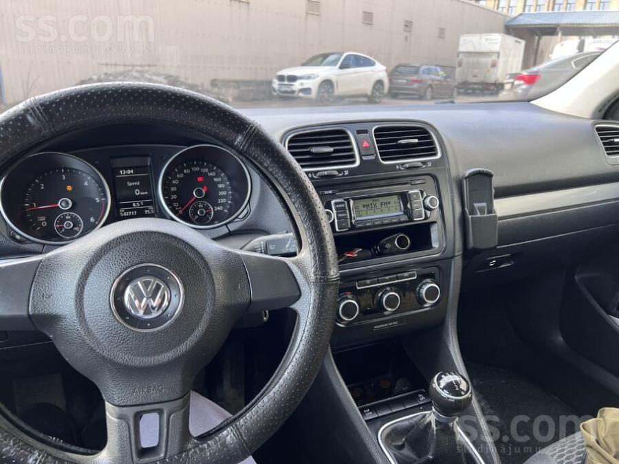 Black Volkswagen Golf 2010 in Riga, with an engine capacity of 1.60 L and mileage of 543 thousand km for 1000 €, photo 12 on AUTOMOTO.COM.LV