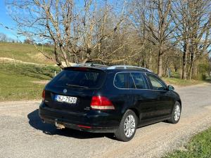 Melns Volkswagen Golf 2010 Rīga, ar dzinēja tilpumu 1.60 L un nobraukumu 405 tūkst. km par 3100 €, foto 6 vietnē AUTOMOTO.COM.LV