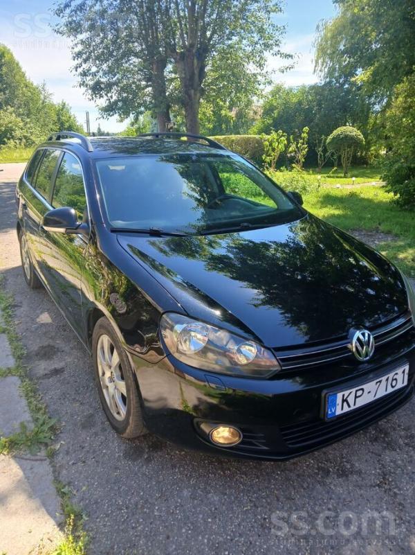 Melns Volkswagen Golf 2010 Dobele, ar dzinēja tilpumu 1.60 L un nobraukumu 300 tūkst. km par 2950 €, foto 1 vietnē AUTOMOTO.COM.LV