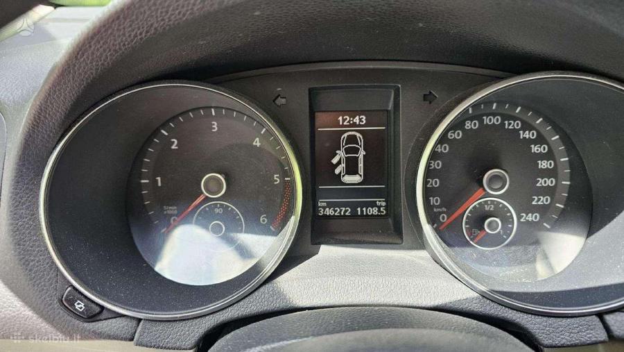 Black Volkswagen Golf 2010 in Kedainiai, with an engine capacity of 1.60 L and mileage of 346 thousand km for 2800 €, photo 6 on AUTOMOTO.COM.LV