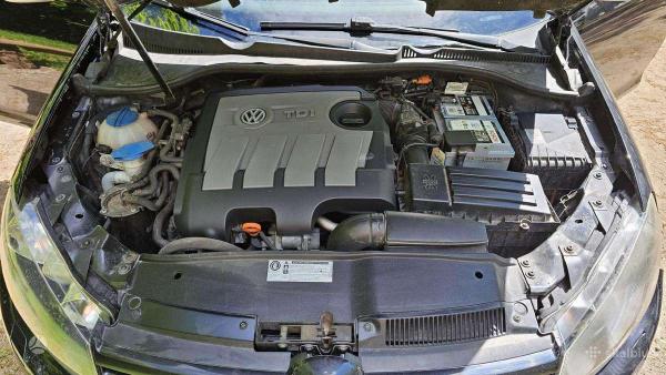 Melns Volkswagen Golf 2010 Kėdainiai, ar dzinēja tilpumu 1.60 L un nobraukumu 346 tūkst. km par 2800 €, foto 6 vietnē AUTOMOTO.COM.LV