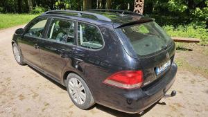 Black Volkswagen Golf 2010 in Kedainiai, with an engine capacity of 1.60 L and mileage of 346 thousand km for 2800 €, photo 12 on AUTOMOTO.COM.LV