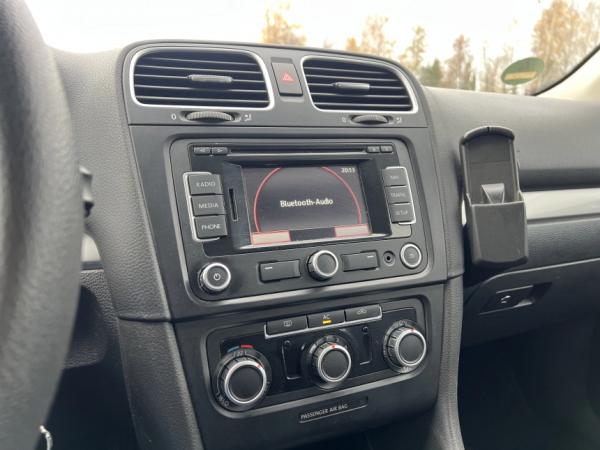 Melns Volkswagen Golf 2010 Rīga, ar dzinēja tilpumu 1.60 L un nobraukumu 258 tūkst. km par 4350 €, foto 8 vietnē AUTOMOTO.COM.LV