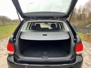 Black Volkswagen Golf 2010 in Riga, with an engine capacity of 1.60 L and mileage of 258 thousand km for 4350 €, photo 12 on AUTOMOTO.COM.LV