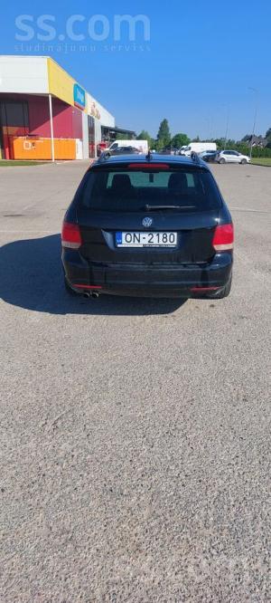 Black Volkswagen Golf 2010 in Aizkraukle, with an engine capacity of 2.00 L and mileage of 436 thousand km for 2750 €, photo 4 on AUTOMOTO.COM.LV