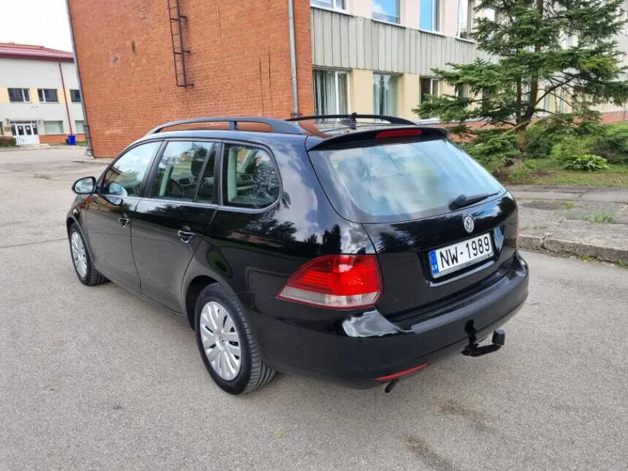 Black Volkswagen Golf 2010 in Jekabpils, with an engine capacity of 1.60 L and mileage of 268 thousand km for 4590 €, photo 10 on AUTOMOTO.COM.LV