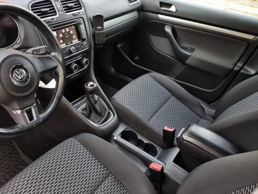 Black Volkswagen Golf 2010 in Jekabpils, with an engine capacity of 1.60 L and mileage of 268 thousand km for 4590 €, photo 13 on AUTOMOTO.COM.LV