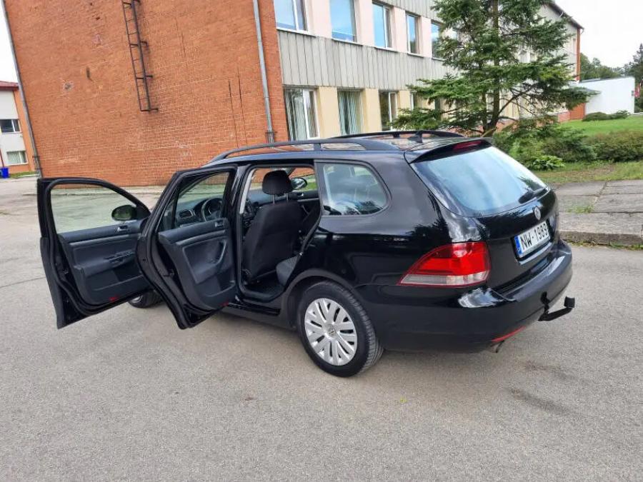 Black Volkswagen Golf 2010 in Jekabpils, with an engine capacity of 1.60 L and mileage of 268 thousand km for 4590 €, photo 16 on AUTOMOTO.COM.LV