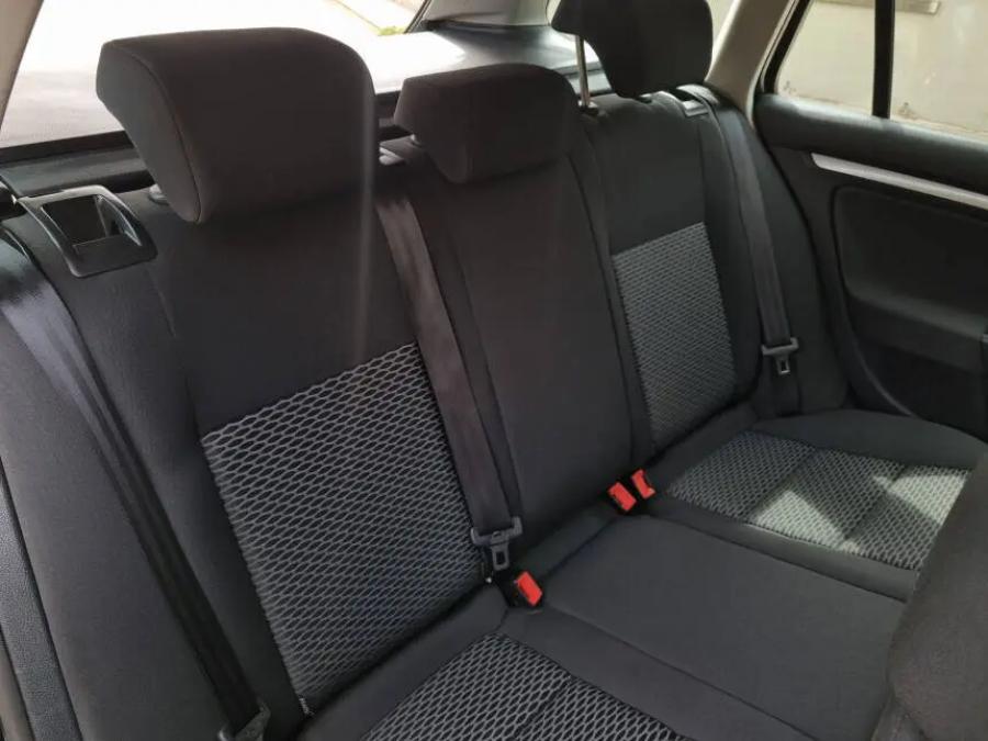 Black Volkswagen Golf 2010 in Jekabpils, with an engine capacity of 1.60 L and mileage of 268 thousand km for 4590 €, photo 18 on AUTOMOTO.COM.LV
