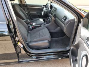 Black Volkswagen Golf 2010 in Jekabpils, with an engine capacity of 1.60 L and mileage of 268 thousand km for 4590 €, photo 23 on AUTOMOTO.COM.LV
