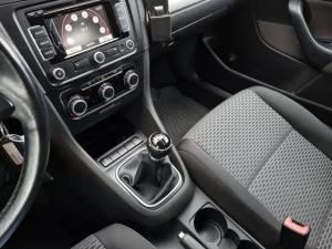 Black Volkswagen Golf 2010 in Jekabpils, with an engine capacity of 1.60 L and mileage of 268 thousand km for 4590 €, photo 29 on AUTOMOTO.COM.LV