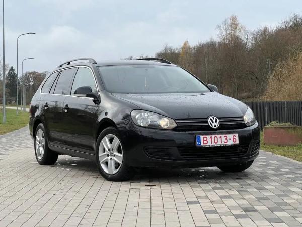 Black Volkswagen Golf 2010 in Rezekne, with an engine capacity of 1.60 L and mileage of 258 thousand km for 4500 €, photo 1 on AUTOMOTO.COM.LV