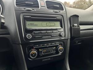 Black Volkswagen Golf 2010 in Rezekne, with an engine capacity of 1.60 L and mileage of 258 thousand km for 4500 €, photo 16 on AUTOMOTO.COM.LV