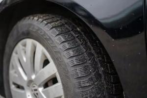 Black Volkswagen Golf 2010 in Liepaja, with an engine capacity of 1.60 L and mileage of 391 thousand km for 4850 €, photo 8 on AUTOMOTO.COM.LV